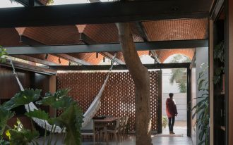 The Intermediate House - Paraguay